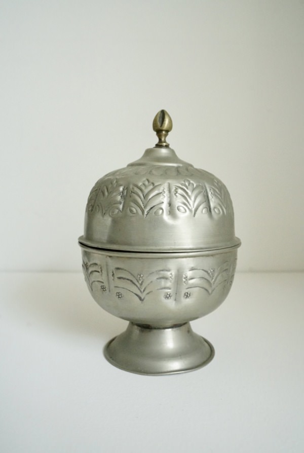 COLLECTION｜LIGHT YEARS